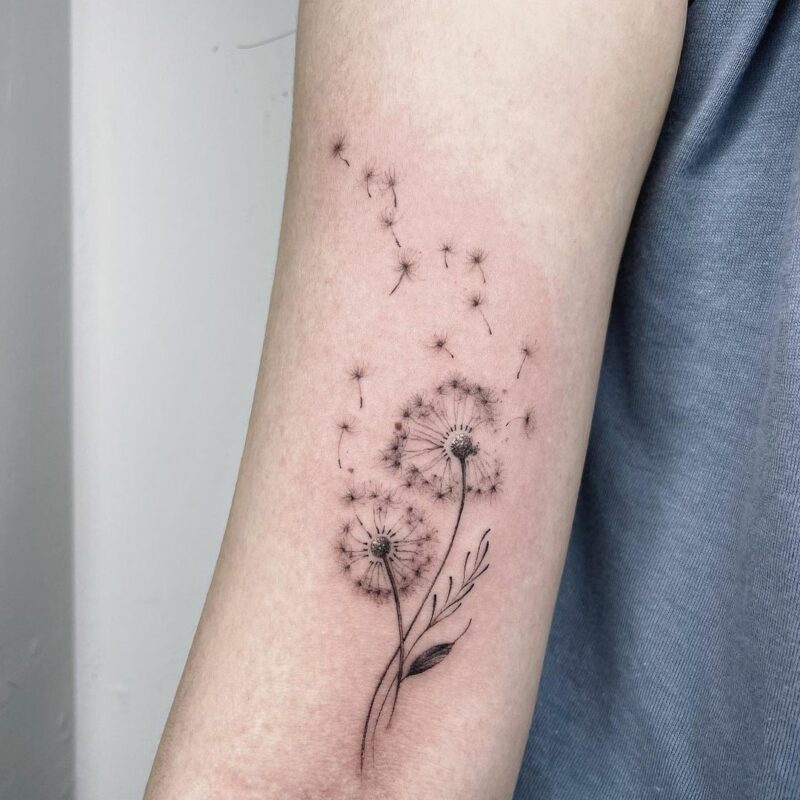 20 Adorable Dandelion Tattoo Ideas To Give You Hope and Strength
