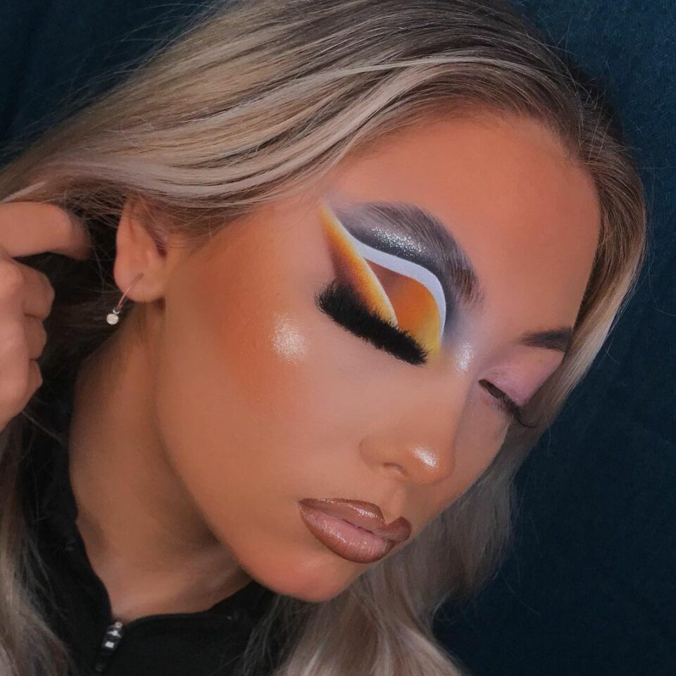 20 Yellow Eyeshadow Looks To Bring Sunshine Into Your Look