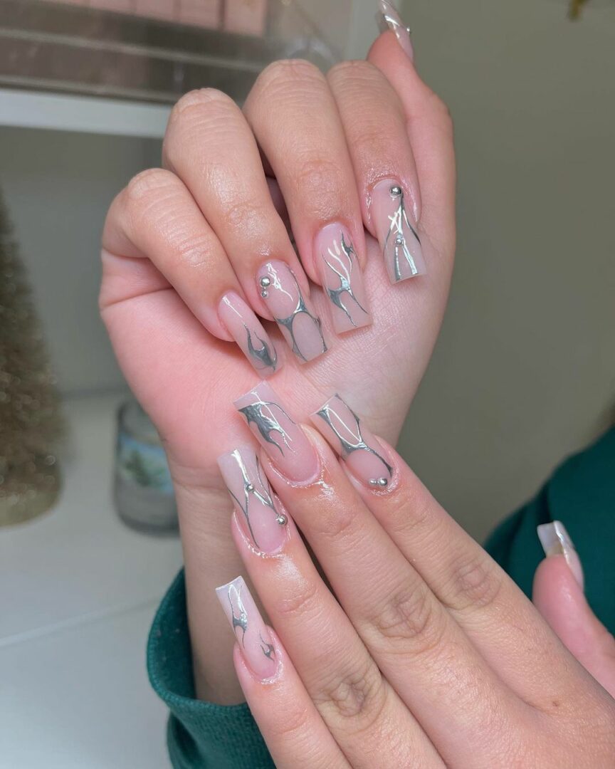 20 Silver Nail Designs To Bring A Silver Lining To Any Cloud
