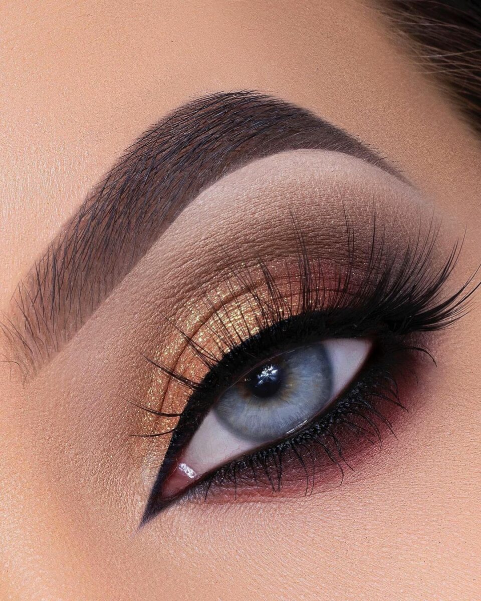20 Sensational Smokey Eye Makeup Looks For Your Inner Diva
