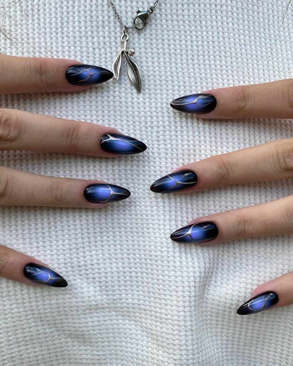 20 Incredible Ideas For Black Nails For The Modern Woman