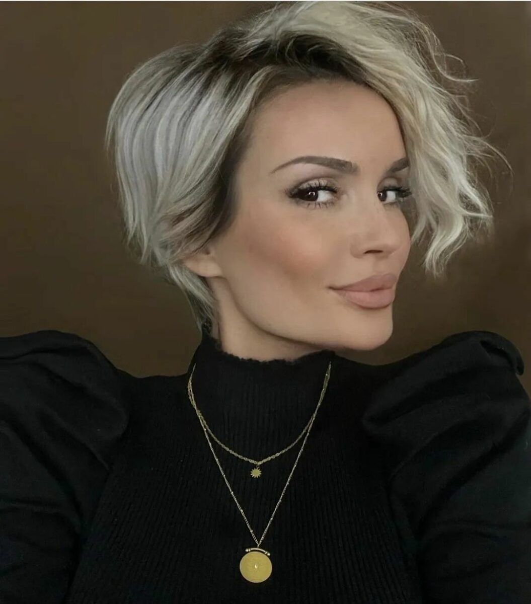 20 Most Alluring Haircuts for Square-Shaped Faces