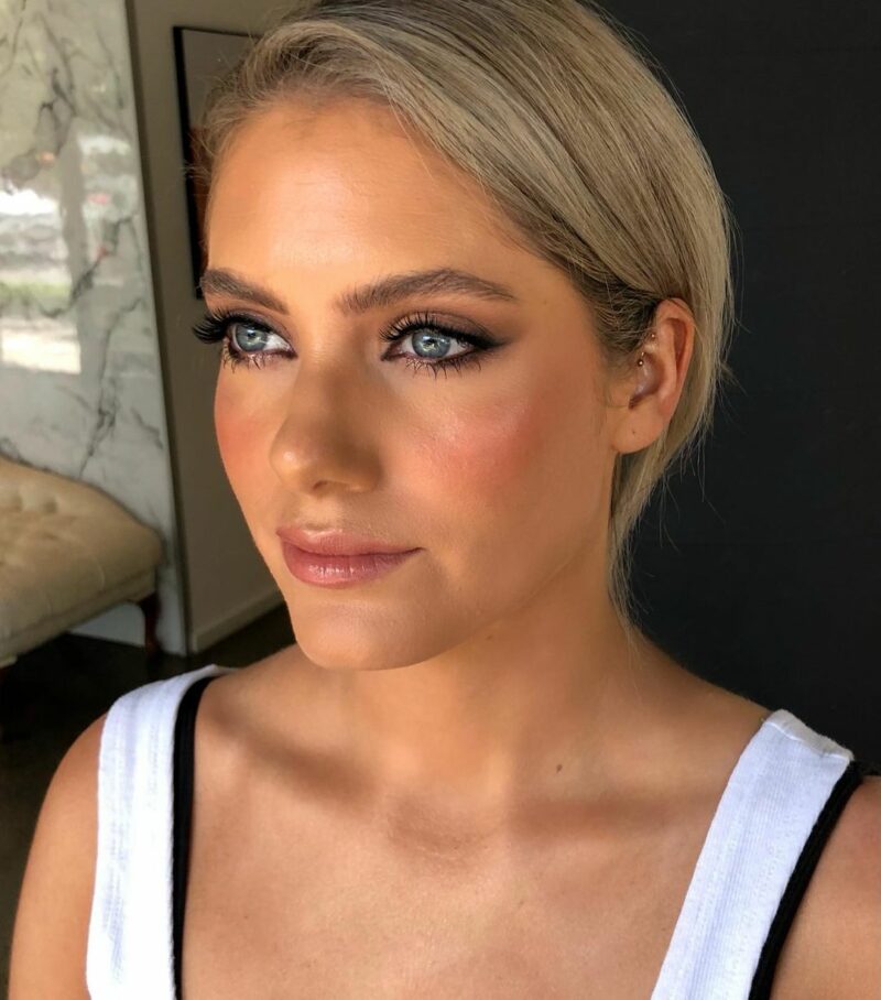20 Enthralling Eye Makeup Ideas For Blue Eyes