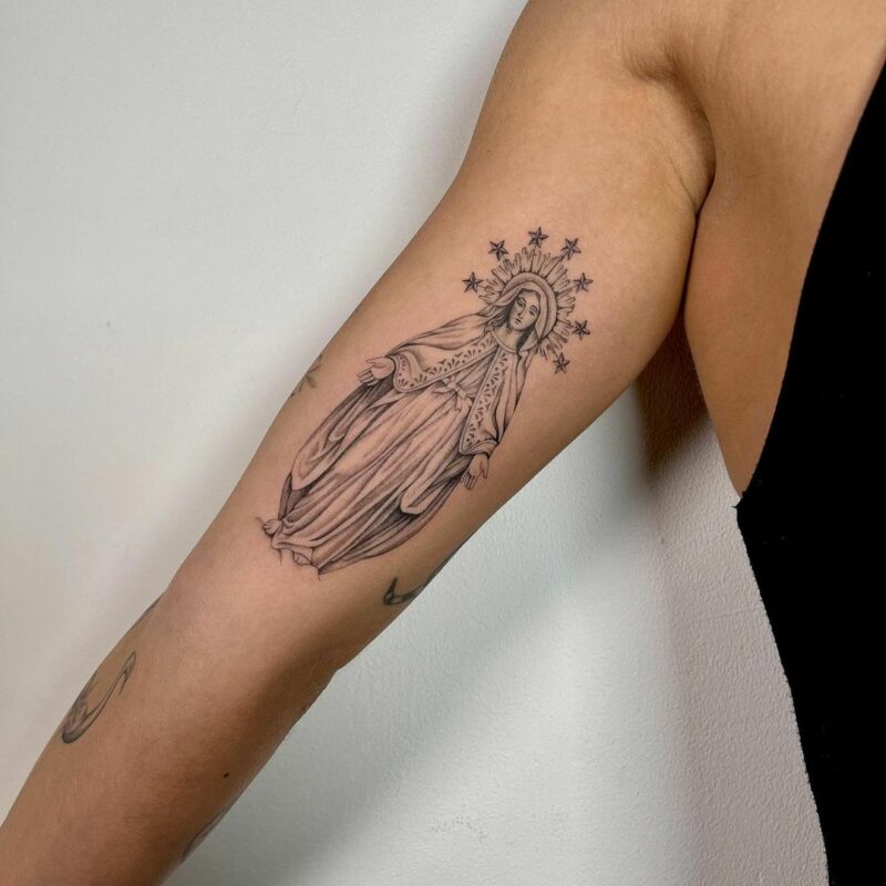 20 Beautiful Virgin Mary Tattoo Ideas For Your Next Ink