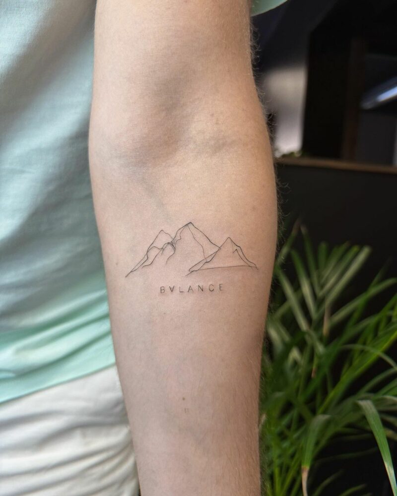 20 Mountain Tattoo Ideas That Prove The Power Of Simplicity
