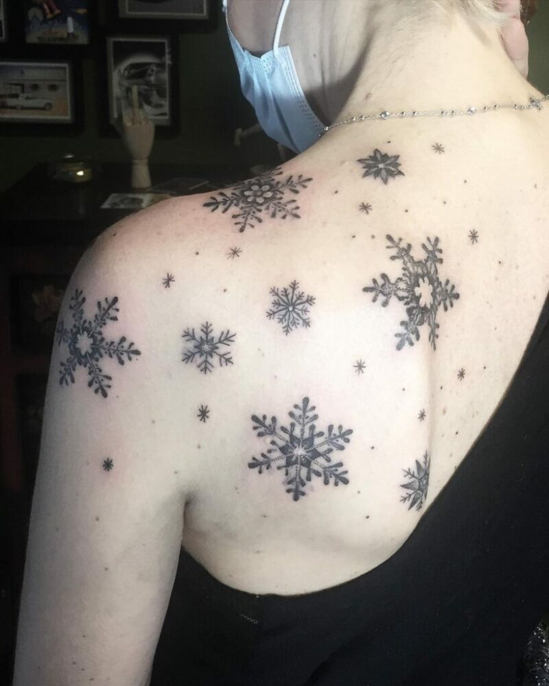 20 Cool Snowflake Tattoo Ideas That Will Dance On Your Skin