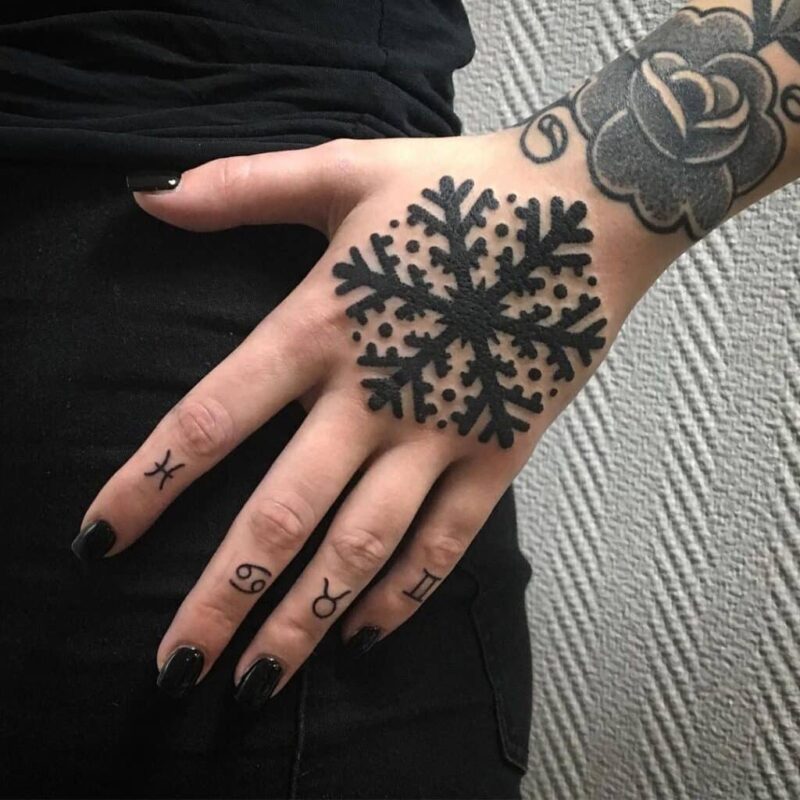 20 Cool Snowflake Tattoo Ideas That Will Dance On Your Skin