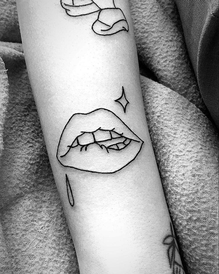 20 Flawless Lips Tattoo Ideas That Will Make You Pucker Up