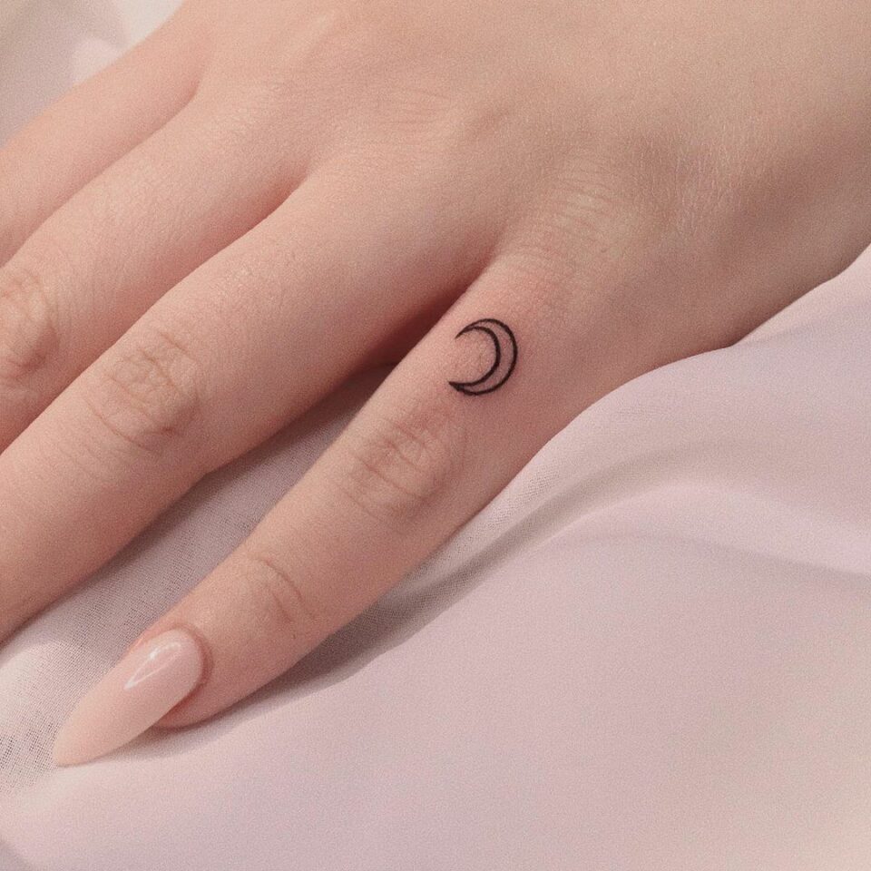 From Dainty To Daring: 21 Cute Finger Tattoo Ideas To Try