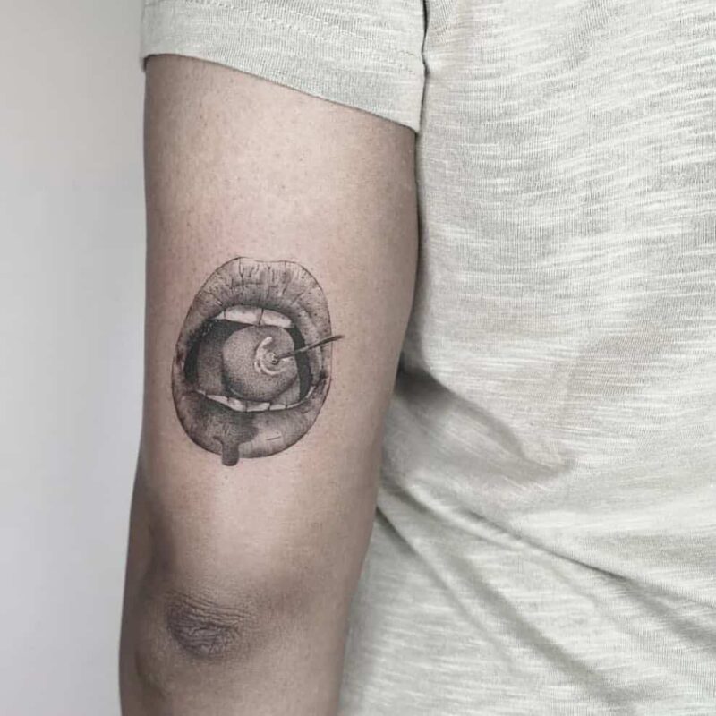 20 Flawless Lips Tattoo Ideas That Will Make You Pucker Up