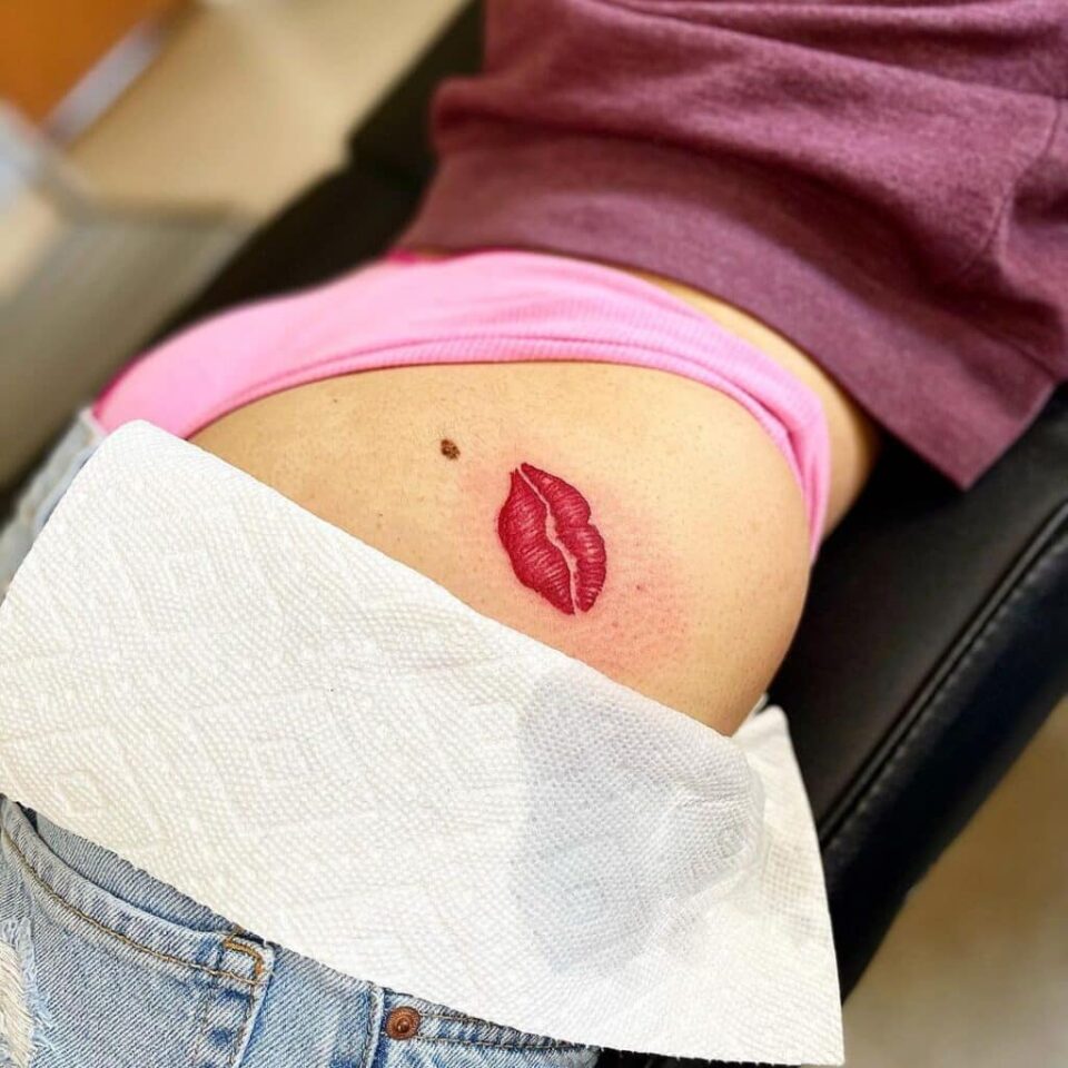 20 Flawless Lips Tattoo Ideas That Will Make You Pucker Up