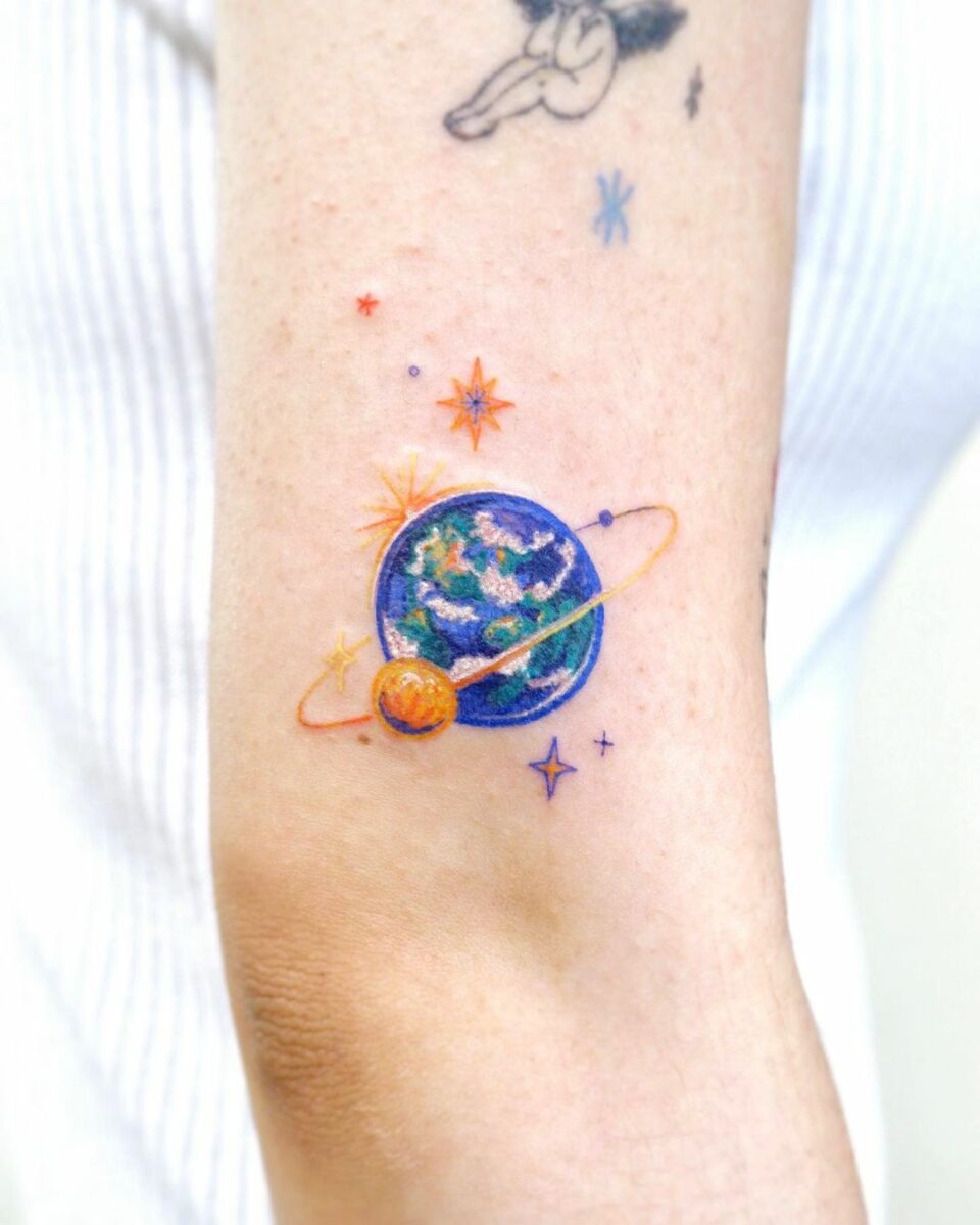 23 Earth Tattoo Ideas For The Lovers Of Our Only Home
