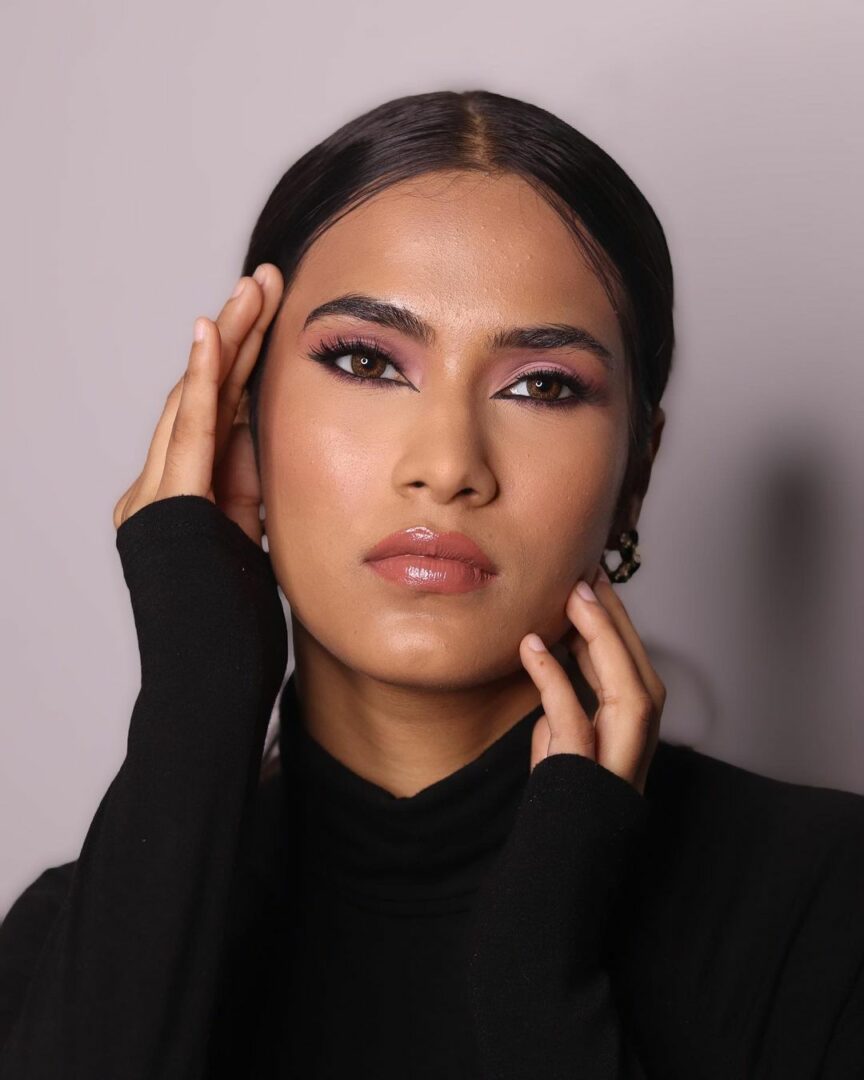 40 Makeup Ideas For Small Eyes To Make Them Look Bigger