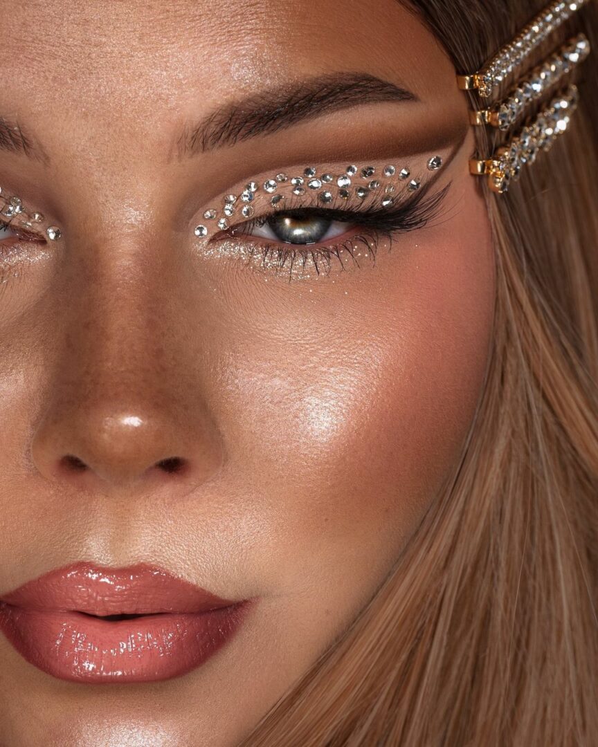 36 Brown Lipstick Shades For A Timeless Beauty And Charm