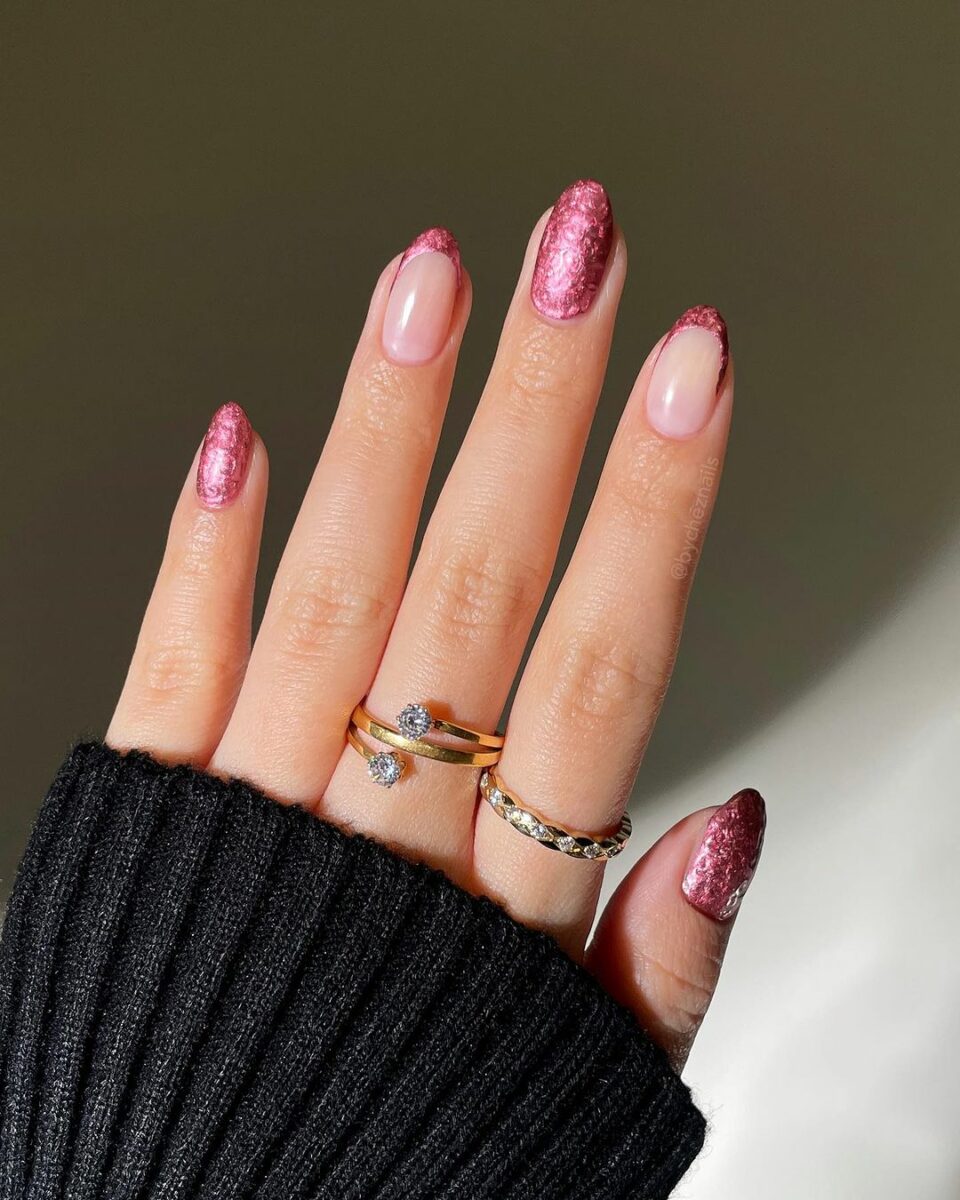 40 Unique Velvet Nail Designs To Nail This Glittery Trend