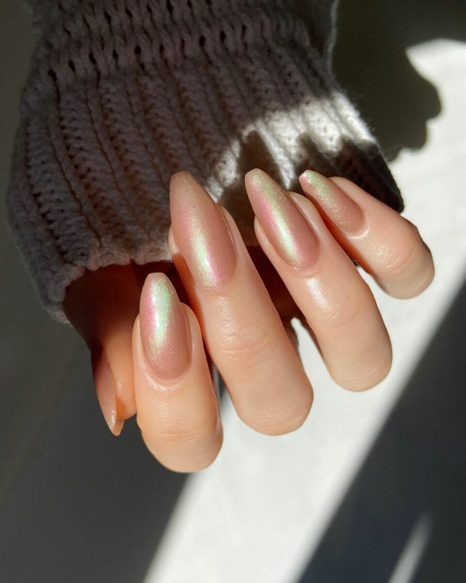 40 Unique Velvet Nail Designs To Nail This Glittery Trend
