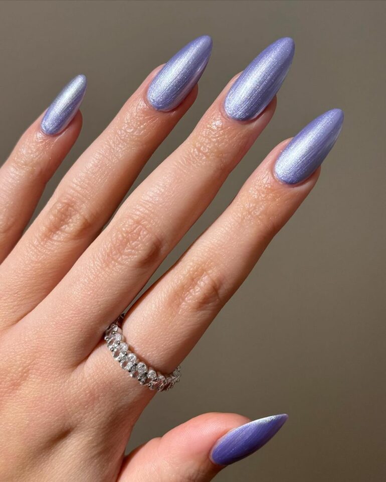 40 Must-Try Metallic Nails To Put the Pedal To The Metal