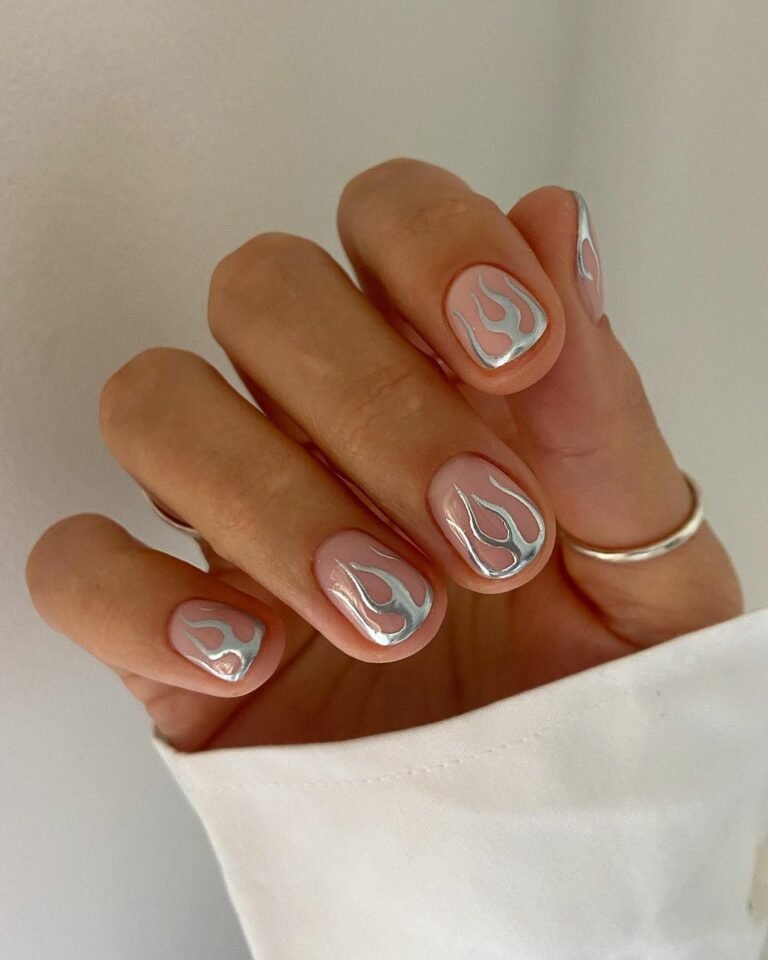 Nail Your Bridal Look With These 40 Short Wedding Nail Ideas