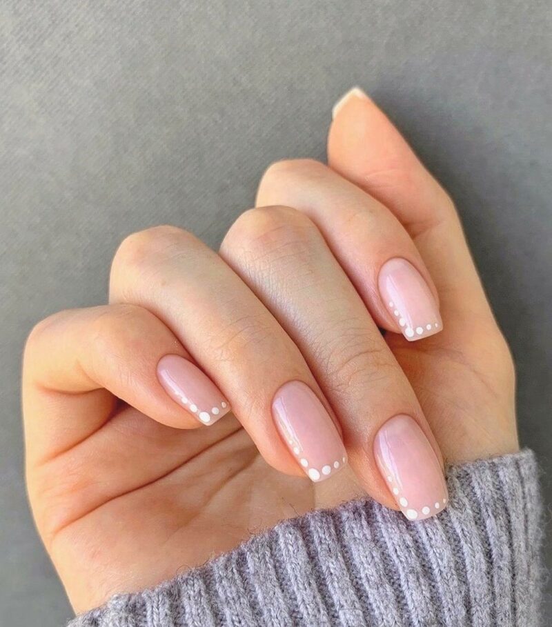 Nail Your Bridal Look With These 40 Short Wedding Nail Ideas