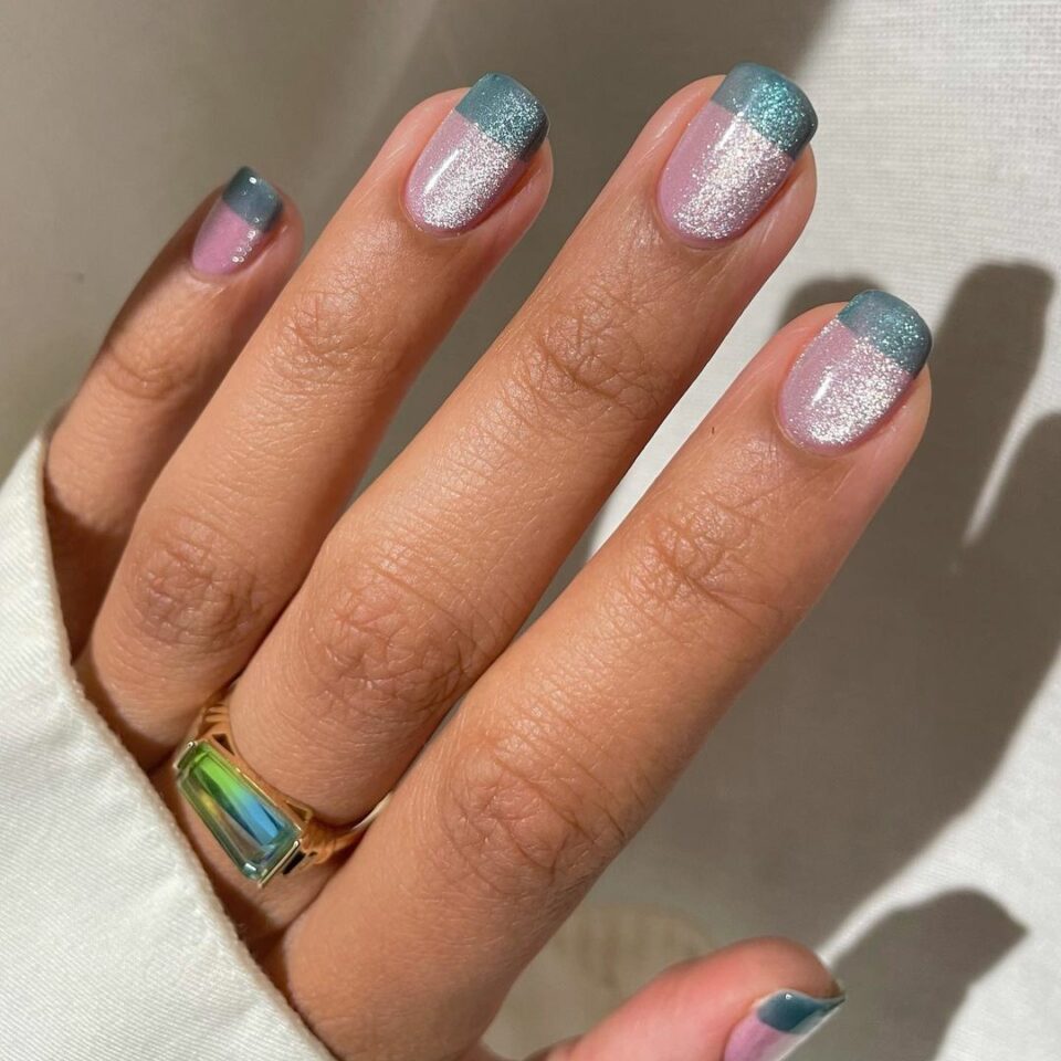 40 Unique Velvet Nail Designs To Nail This Glittery Trend