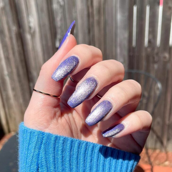 40 Unique Velvet Nail Designs To Nail This Glittery Trend