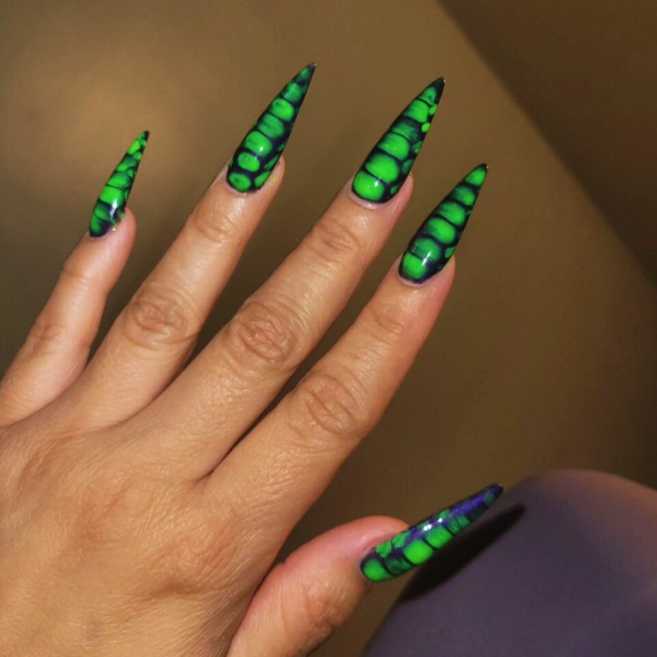 40 Snappy Crocodile Print Nail Designs To Scale Up Your Look