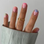 35 Dazzling Dainty Dot Nails To Elevate Your Manicure Game