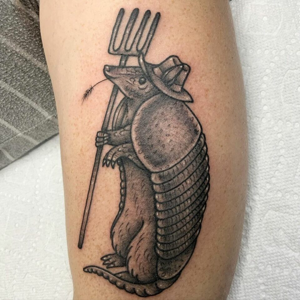 20 Cute Armadillo Tattoo Ideas To Shell-evate Your Appearance