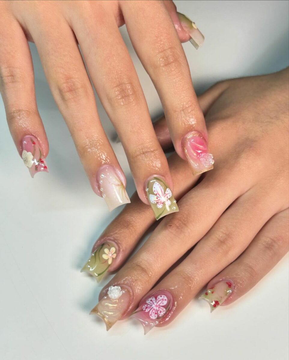 35 Lovely Freestyle Nails To Embrace Your Girlish Nature