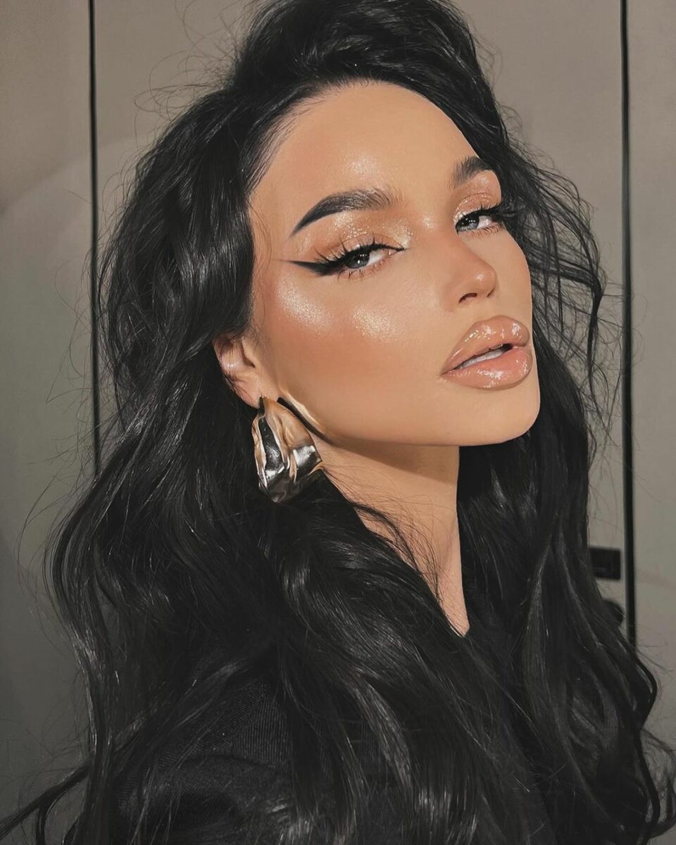 39 Simple But Stunning Long Black Hairstyles To Try In 2024