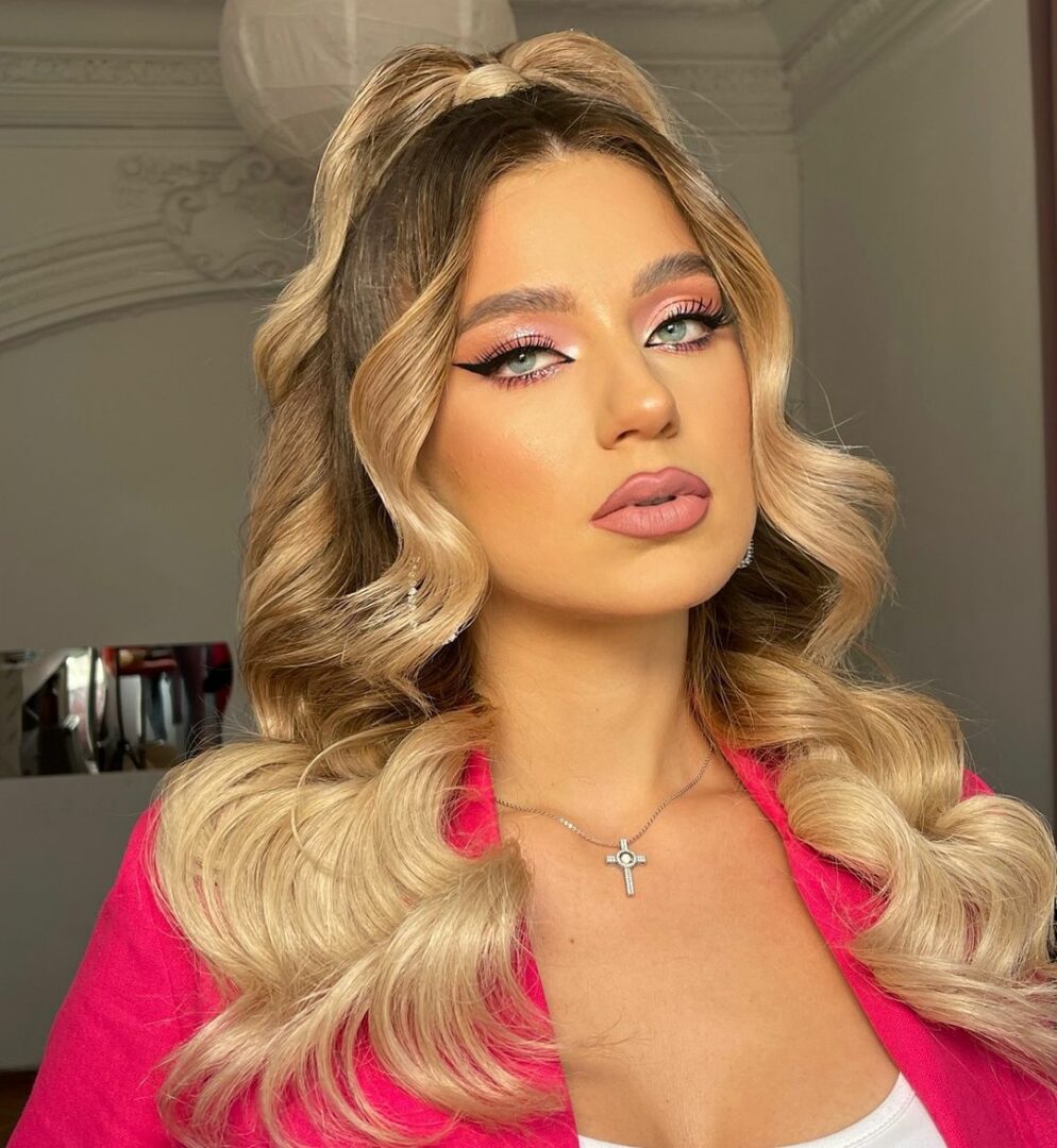 23 Magnetizing Pink Eyeshadow Looks For Women