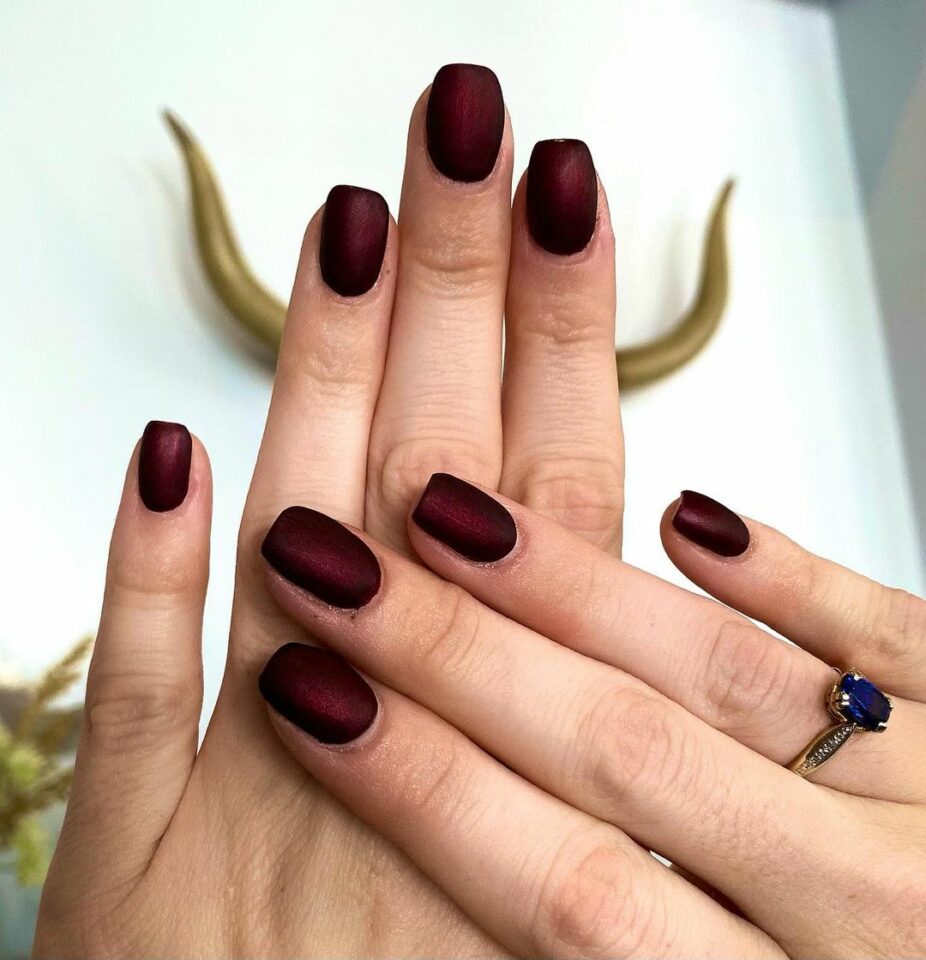 37 Chic Red Velvet Nails For A Luxurious And Timeless Style