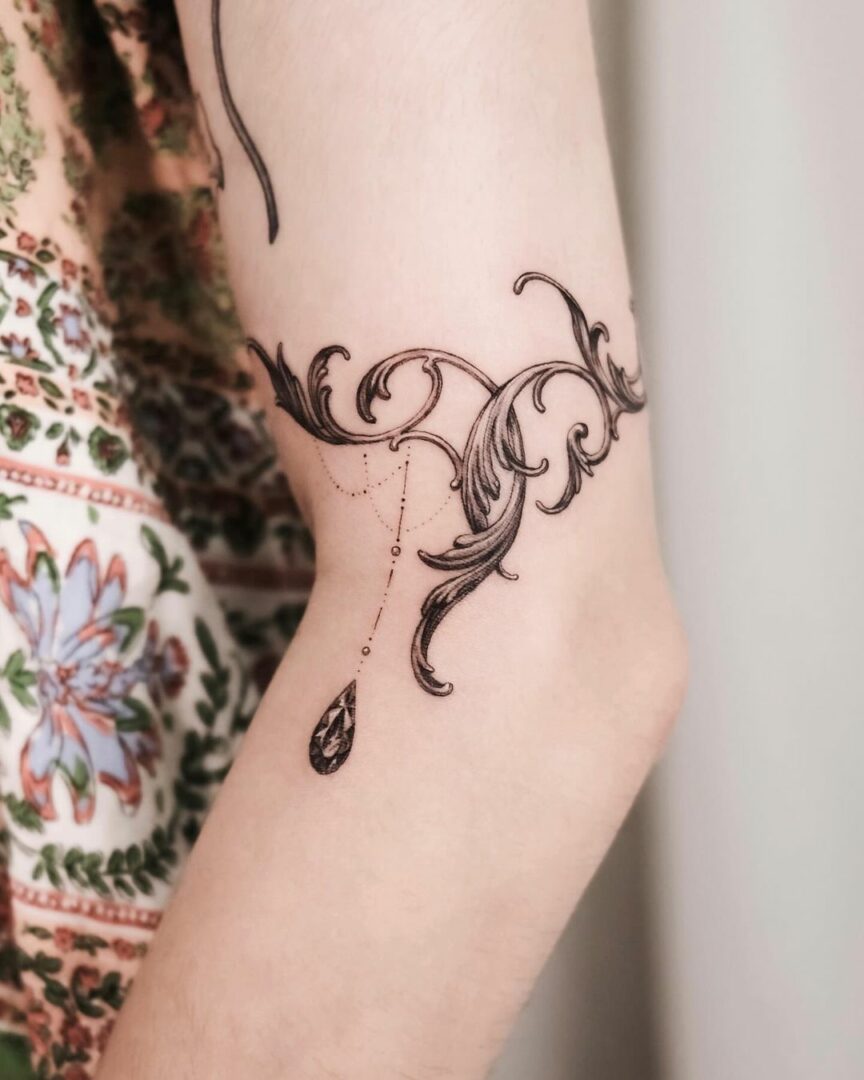 Adorn Your Body With These 20 Beautiful Filigree Tattoo Ideas