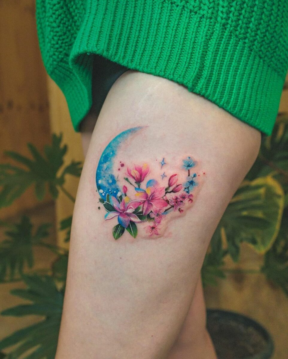 20 Thigh Tattoos For Women That Are Both Flirty And Fierce