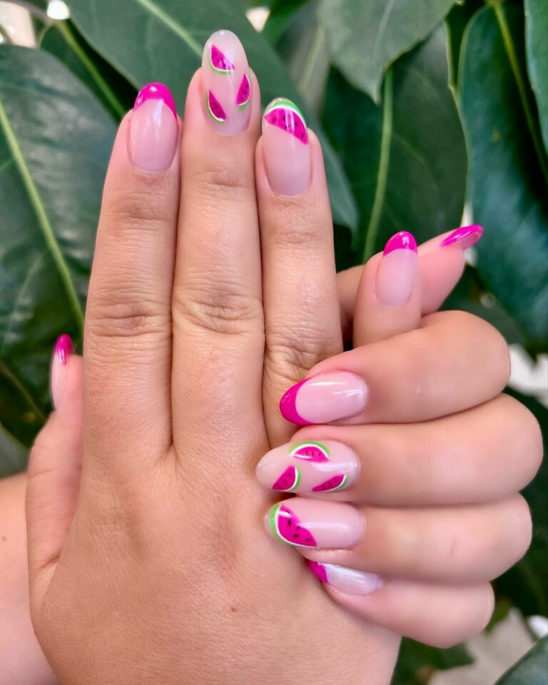 40 Shellac Nail Designs To Take You From Drab To Fab