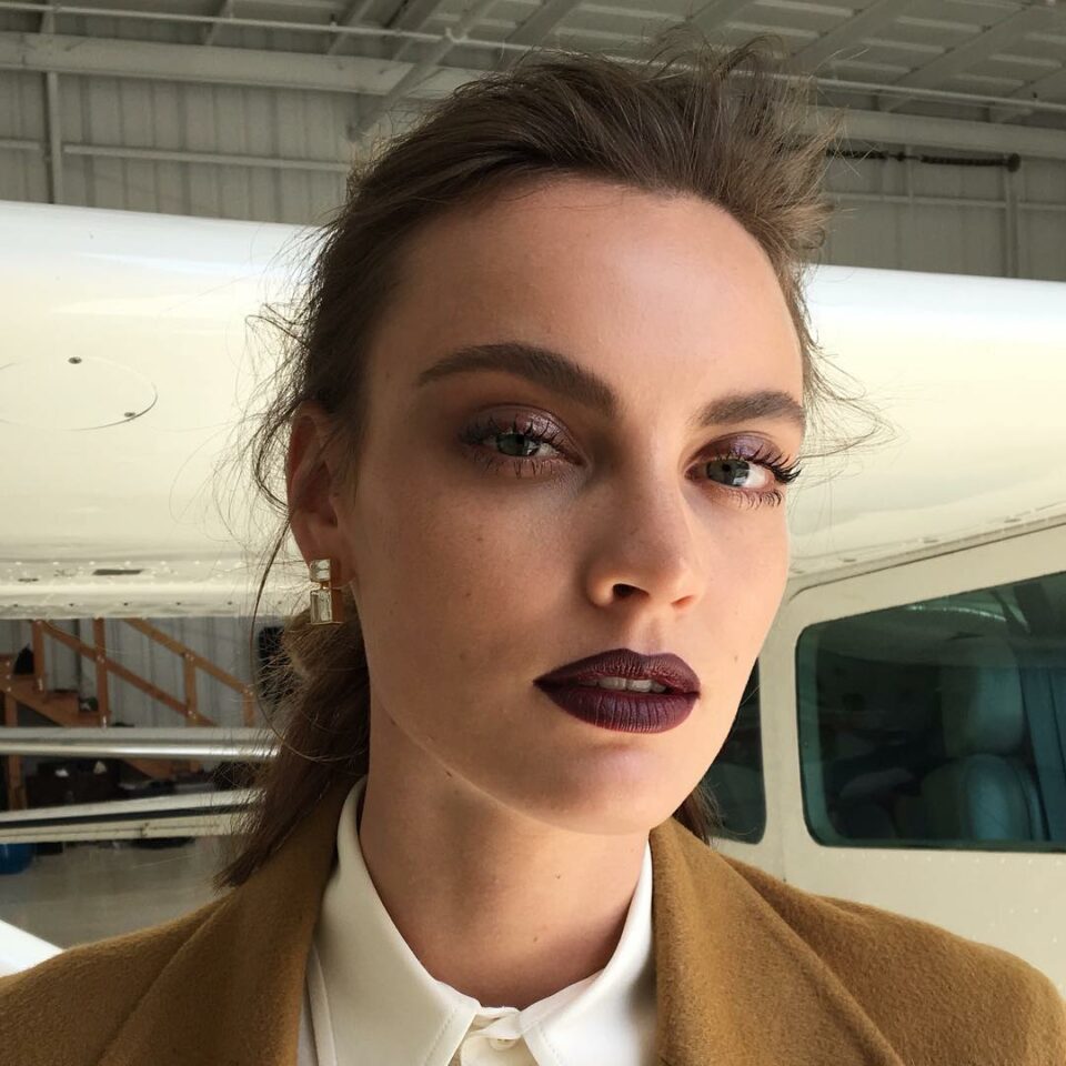 40 Burgundy Lipstick Trends That Age Like Fine Wine