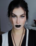 These 30 Gorgeous Goth Makeup Looks Will Put A Spell On You