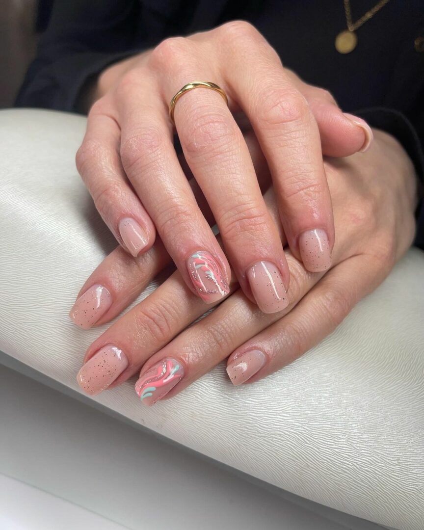 40 Shellac Nail Designs To Take You From Drab To Fab