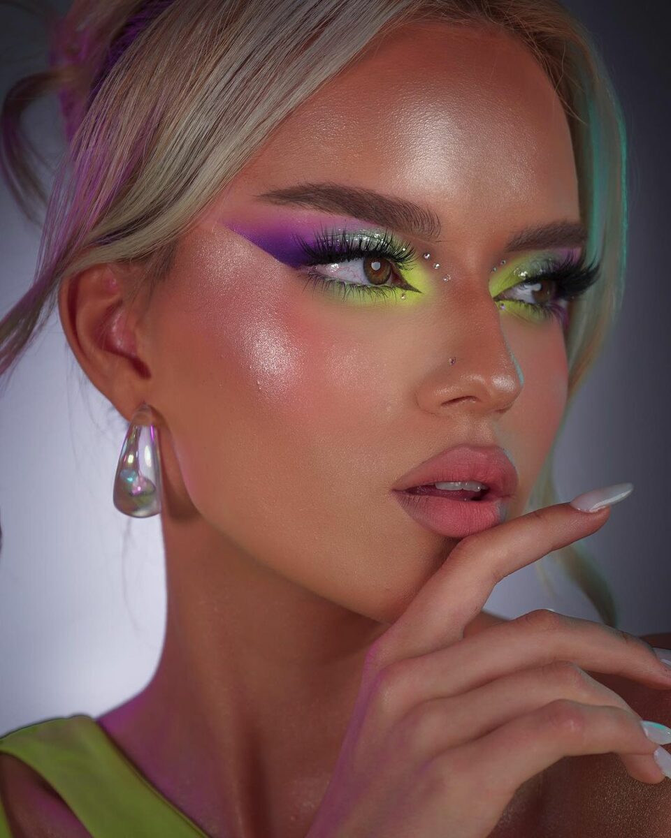 35 Sunlit Summer Eyeshadow Looks To Illuminate Your Look