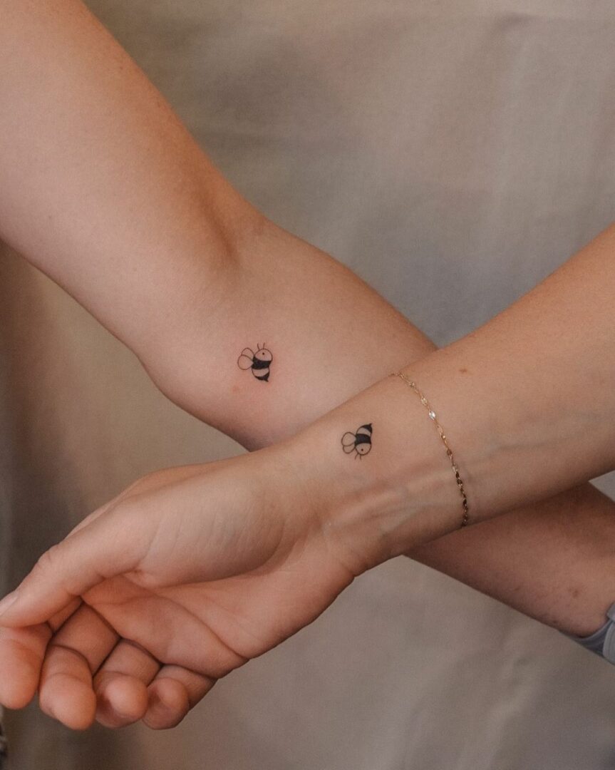 19 Cute Tiny Tattoos That Capture The Imagination