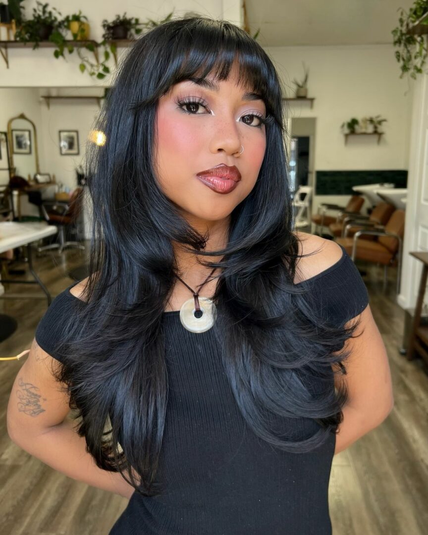 34 Chic Face Framing Bangs That Accentuate Your Aura