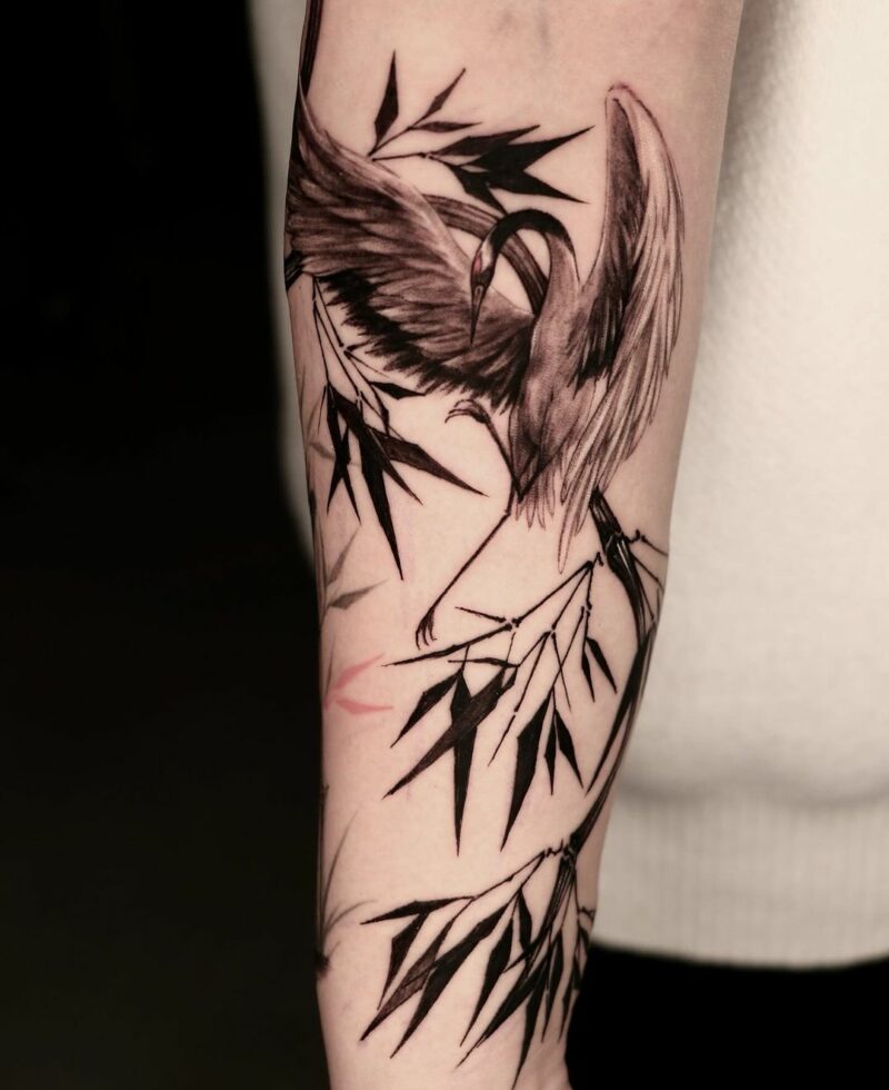 20 Fascinating Crane Tattoo Ideas And Their Meanings