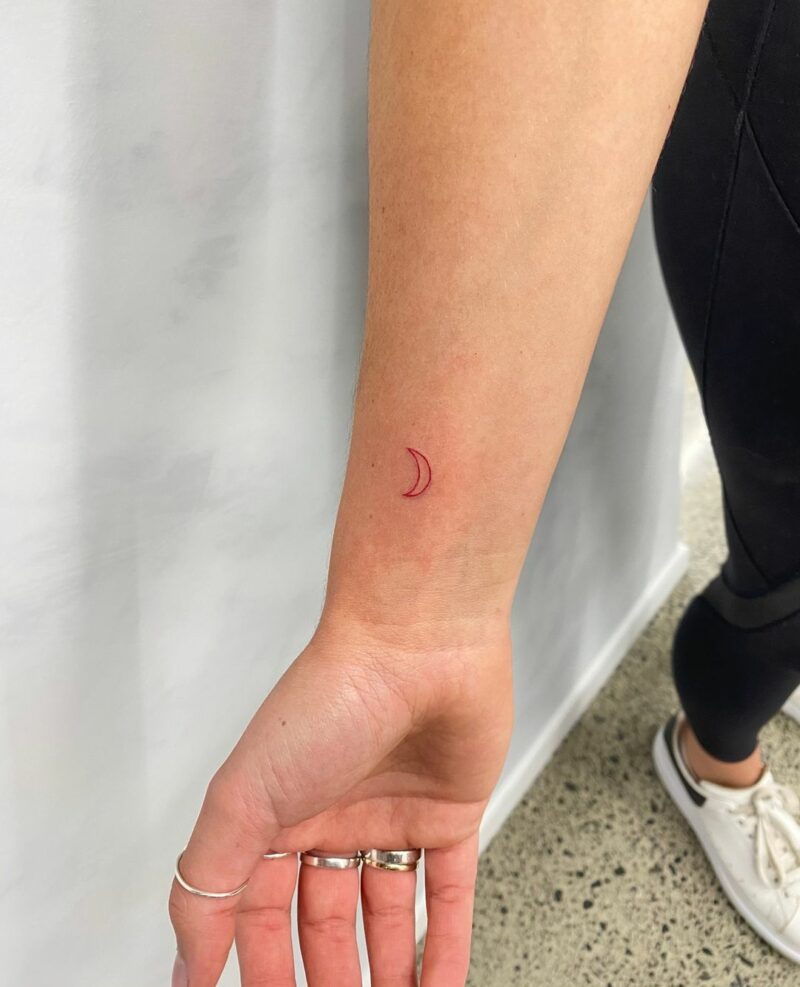 20 Unique Red Ink Tattoos For Passionate Expression