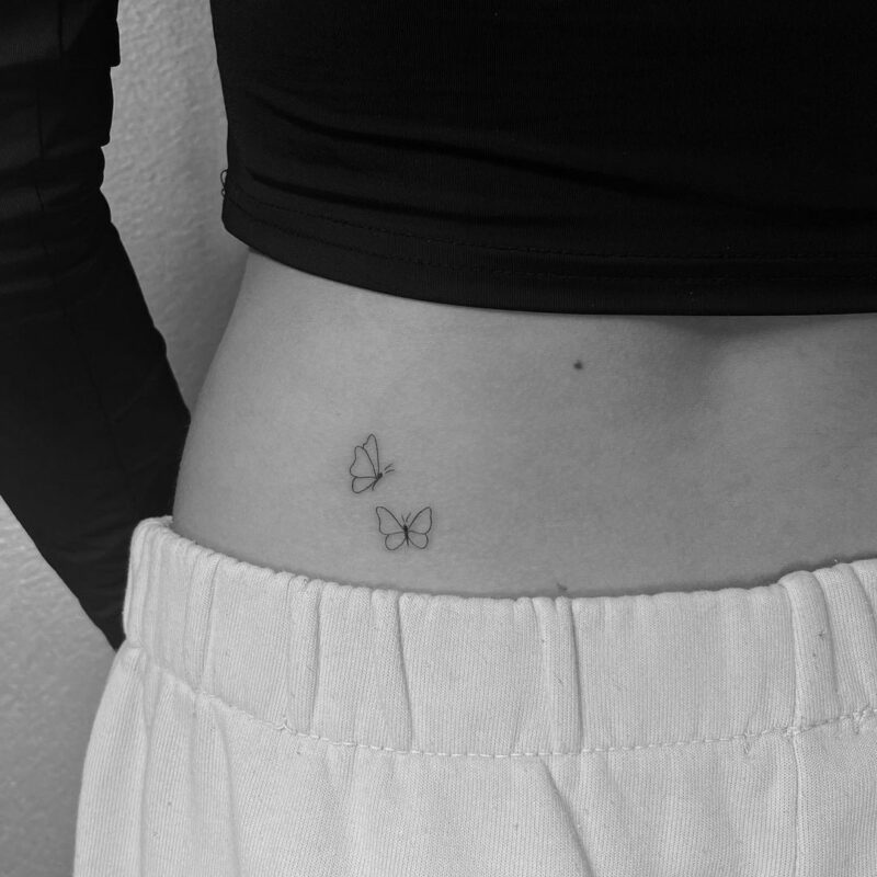 19 Cute Tiny Tattoos That Capture The Imagination