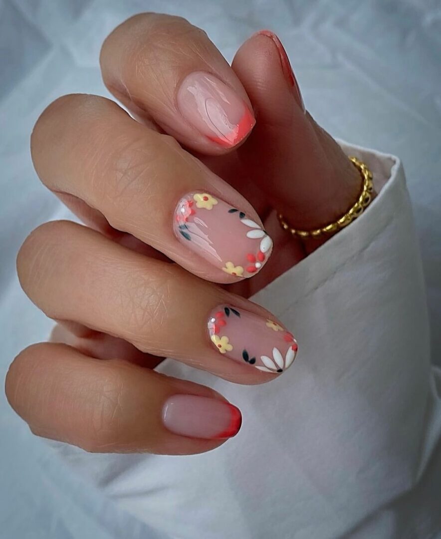 36 Delicate Flower Nails To Bloom Your Style
