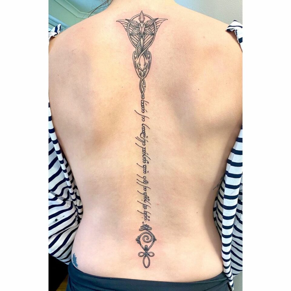 18 Intriguing Back Tattoos For Women To Express Creativity