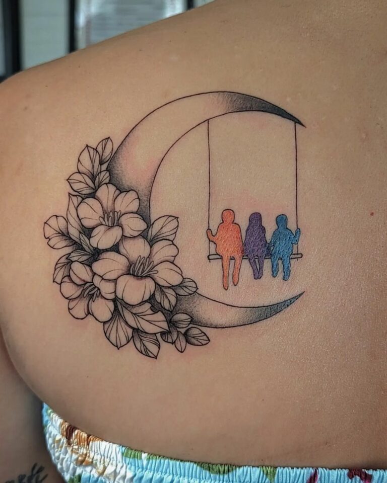 18 Stunning Crescent Moon Tattoos That Are Out Of This World
