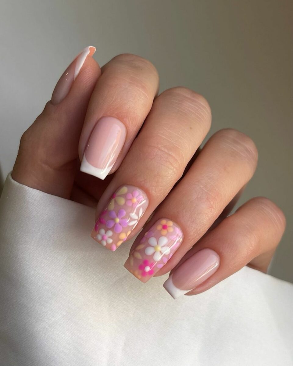 36 Delicate Flower Nails To Bloom Your Style