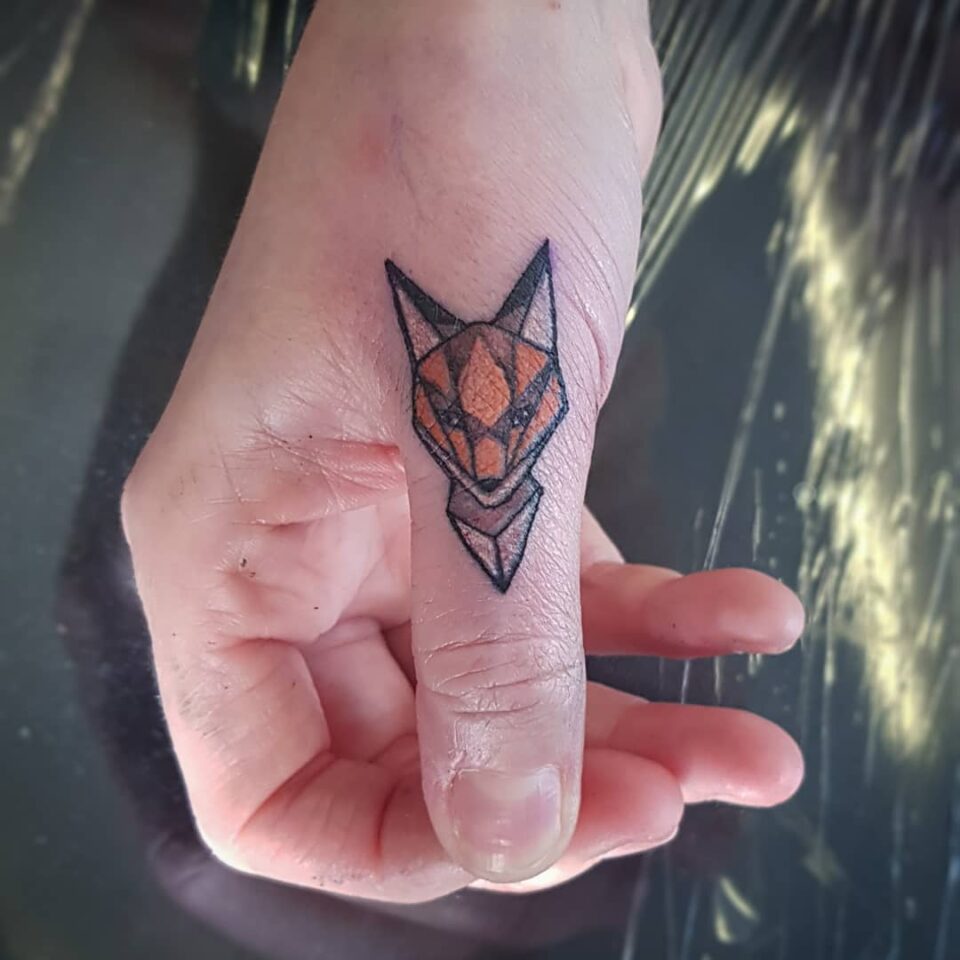 20 Fur-Tastic Geometric Fox Tattoos That Are Wildly Unique