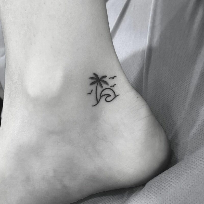 18 Charming Beach Tattoos Celebrating Oceanic Beauty